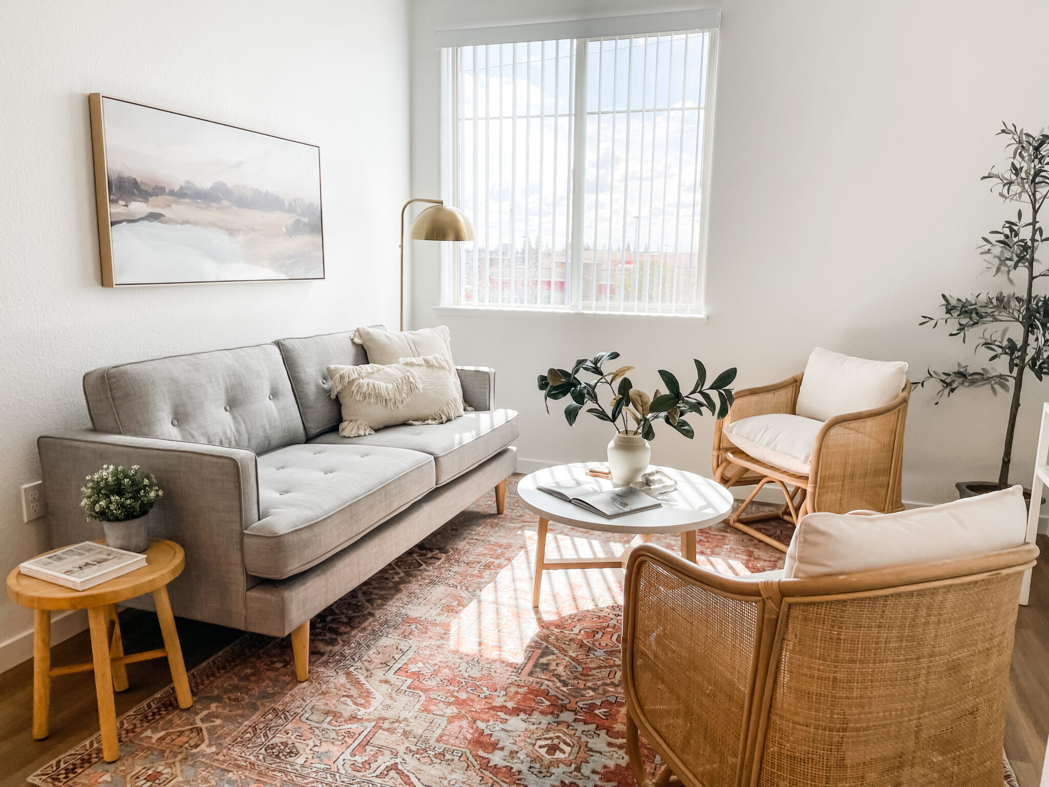 Home Staging Sacramento - mint home staging company