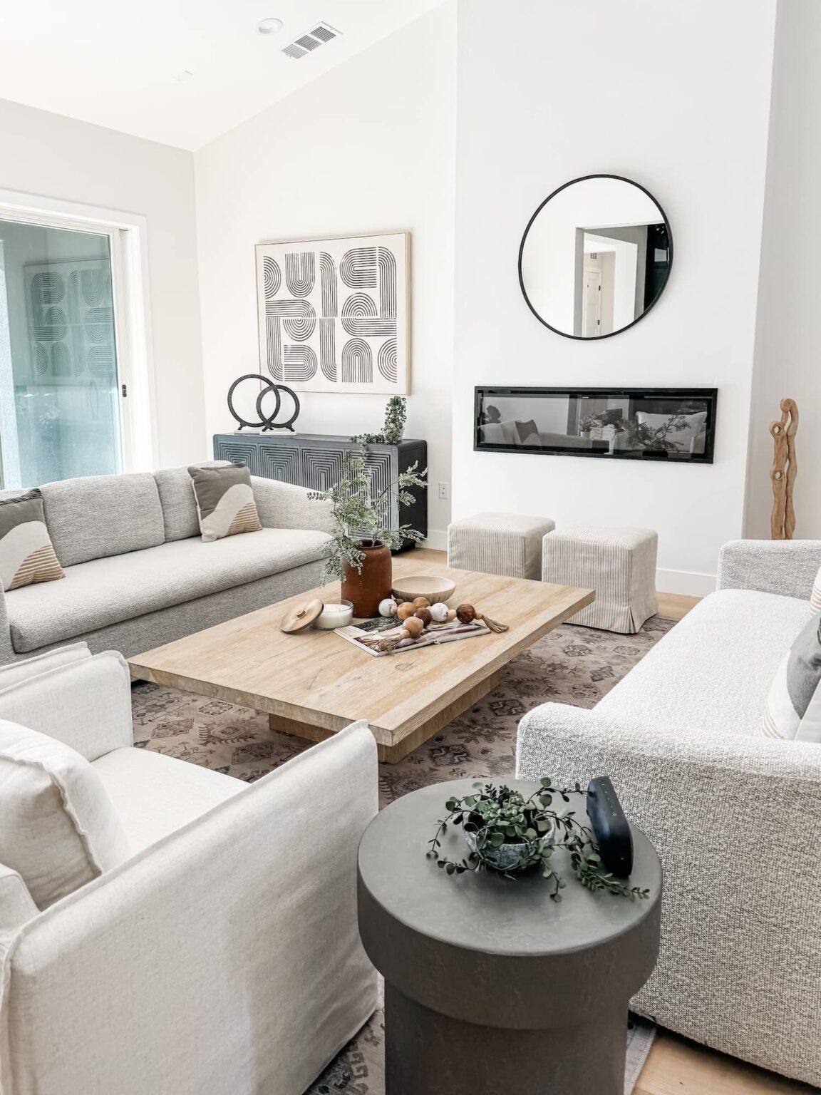 Home Staging Sacramento - mint home staging company